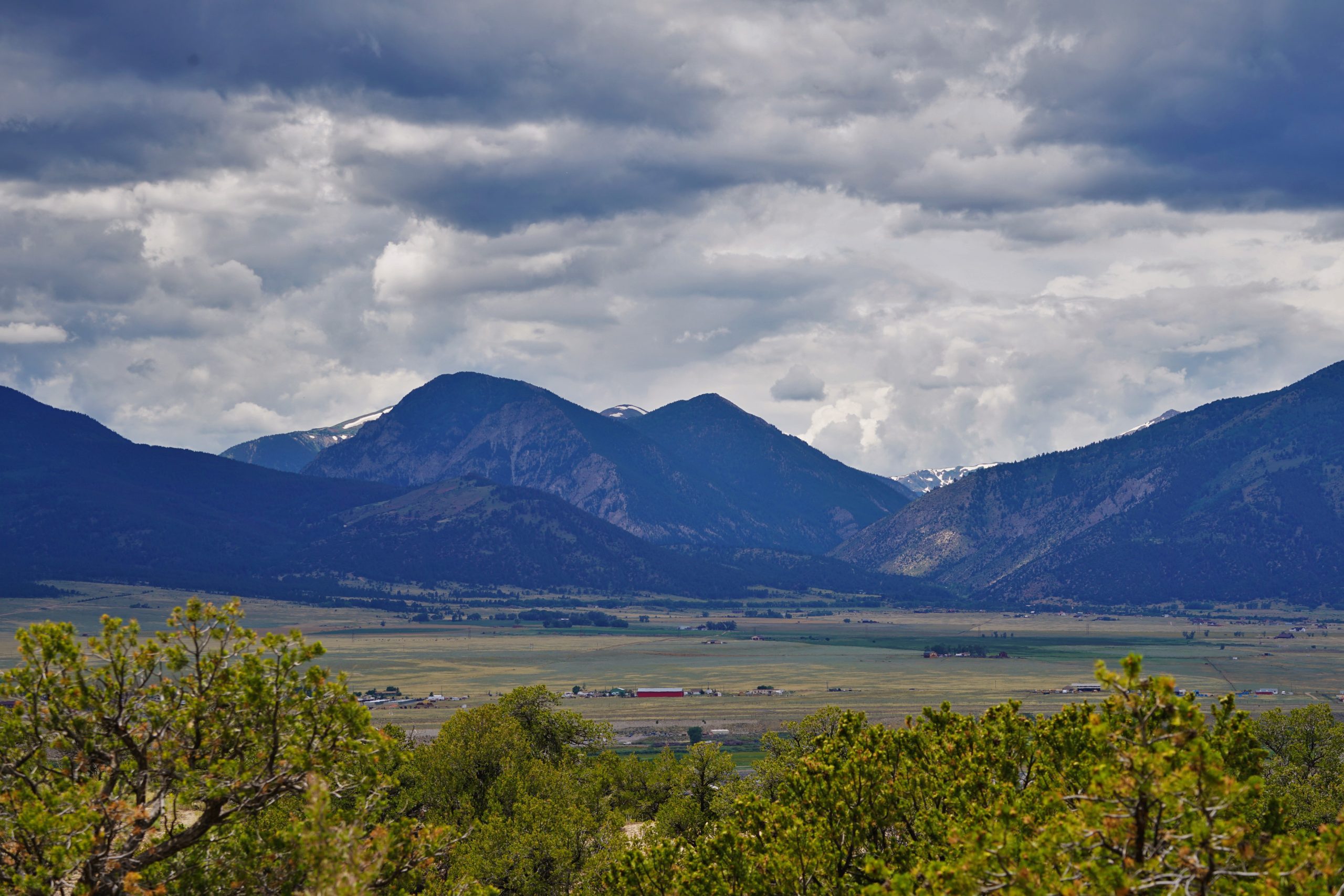 COLLEGIATE PEAKS SCENIC OVERLOOK: Road Trips and Tiny Trailers